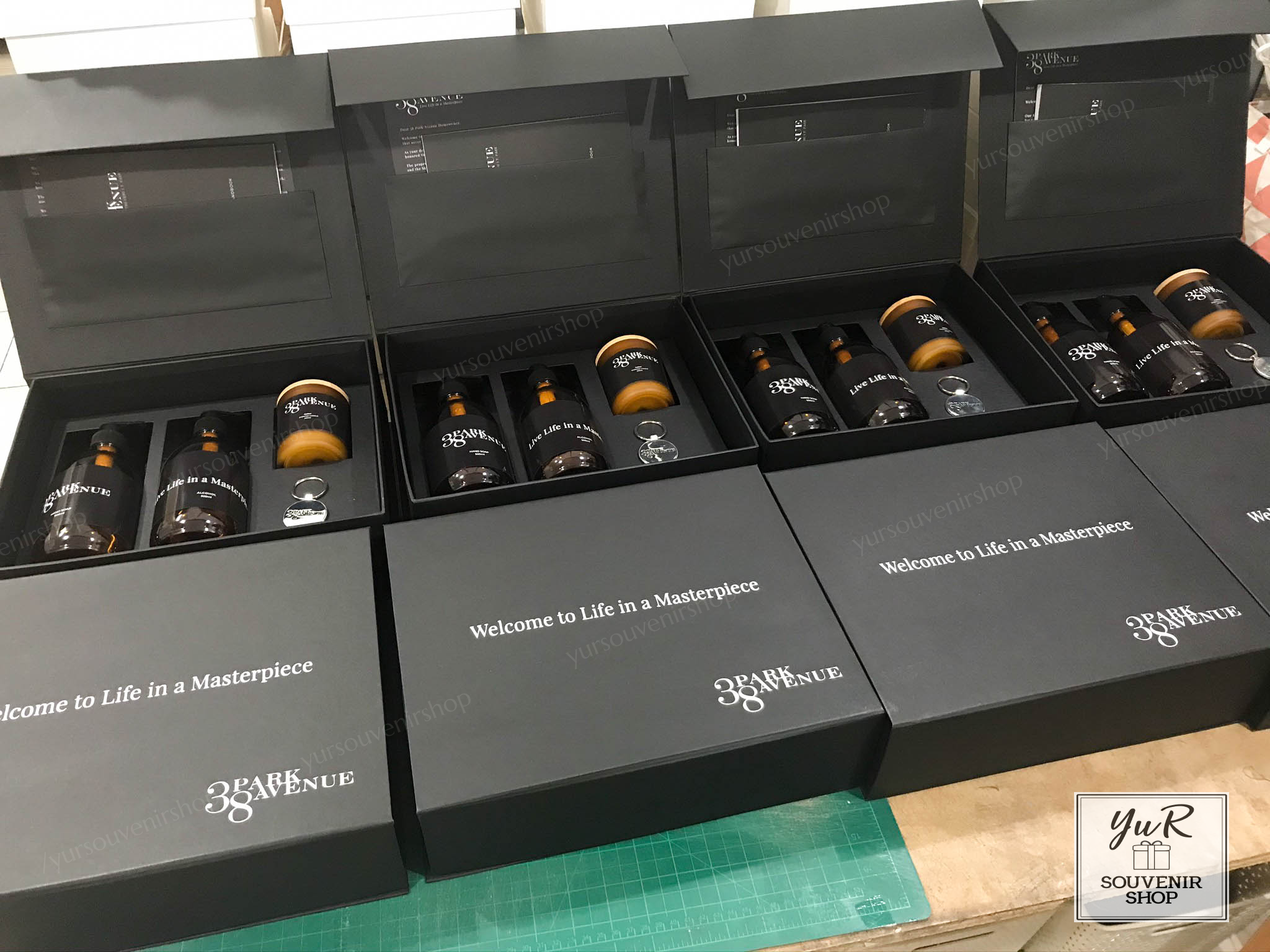 Specialty Boxes – yursouvenirshop