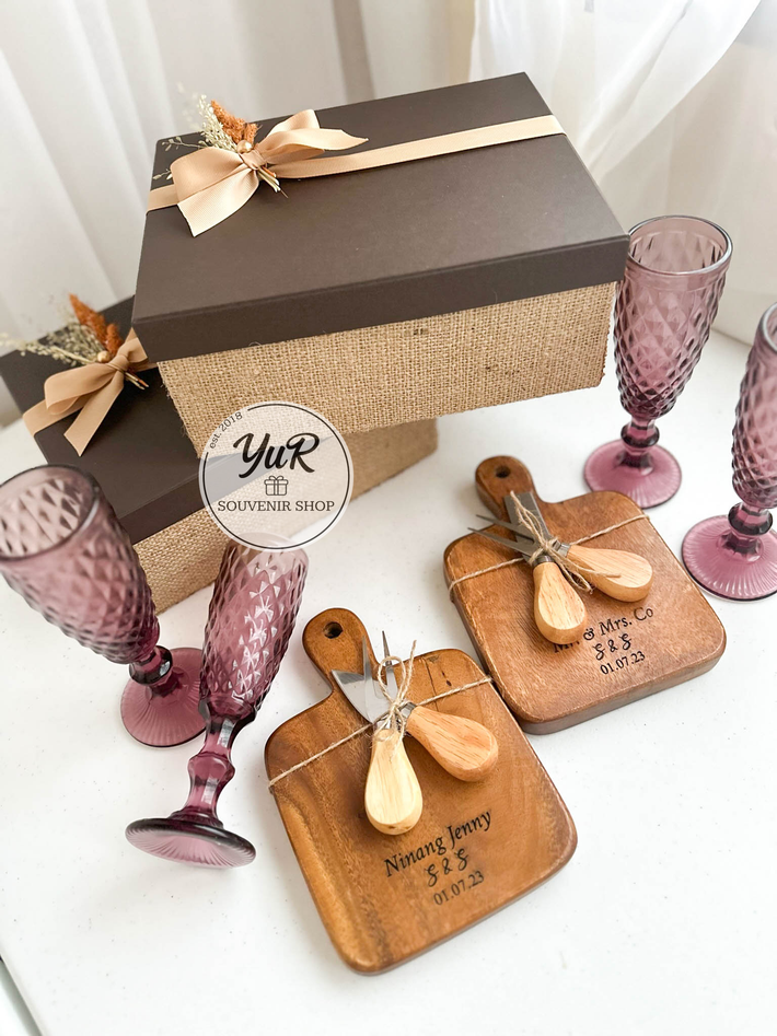 YuR Souvenir Shop – Bring Happiness to each Box 🎁 – yursouvenirshop